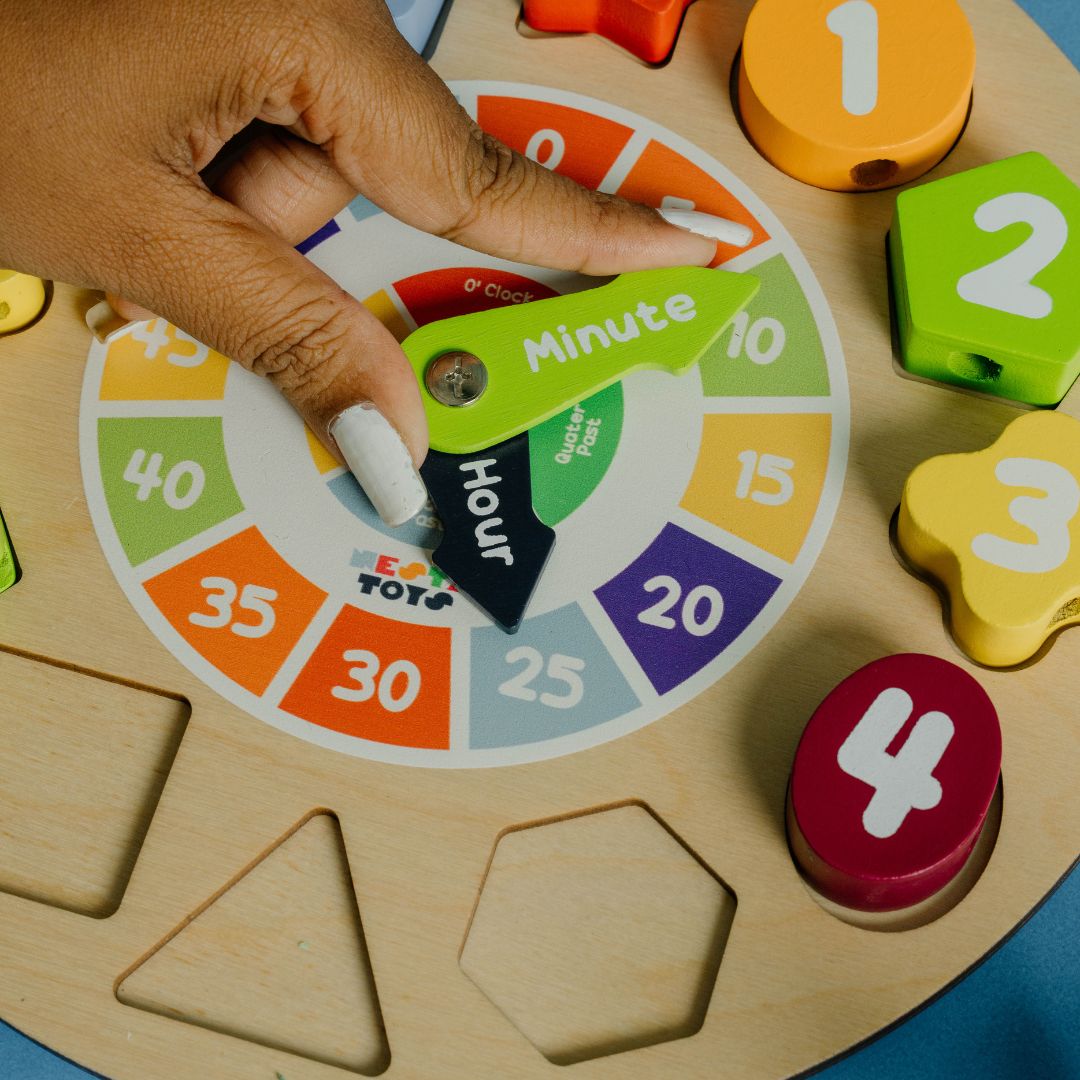 Wooden Shape Sorting Clock Toy – nestatoys